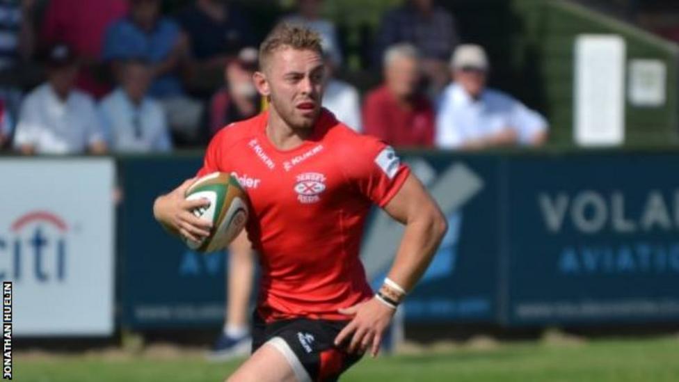 Ross Adair: Jersey Reds back returns to Championship club - BBC Sport