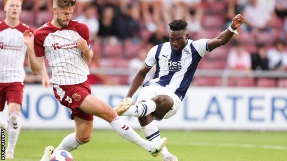 Daryl Dike: West Brom striker set for more time out after suffering ...