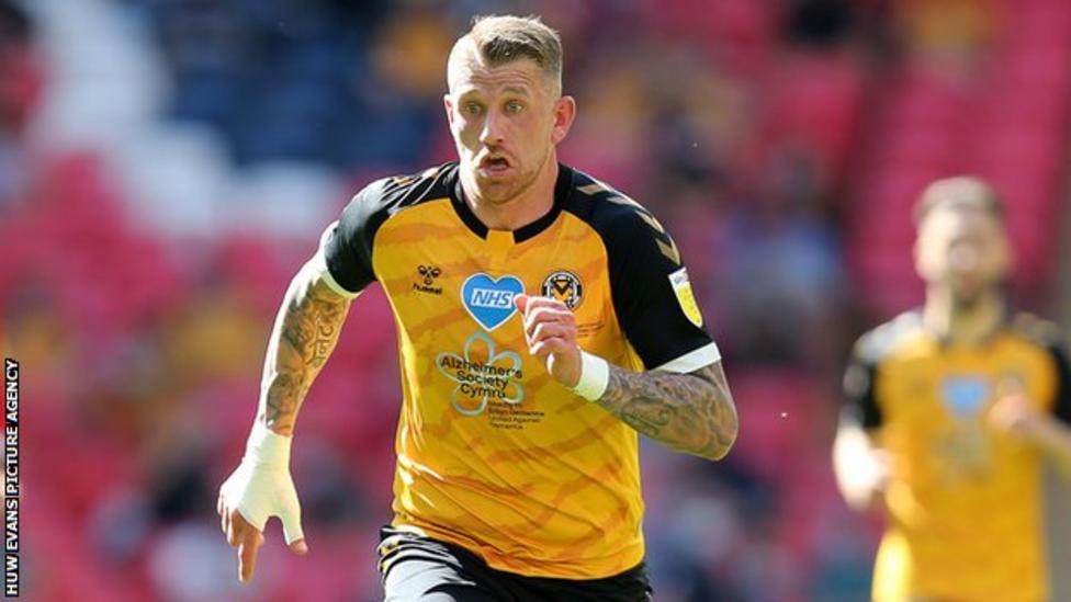 Scot Bennett: Midfielder or defender agrees new Newport County contract ...