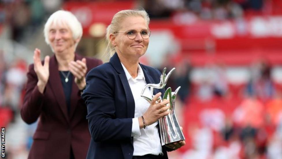 England managers Sarina Wiegman and Gareth Southgate pay tribute to ...