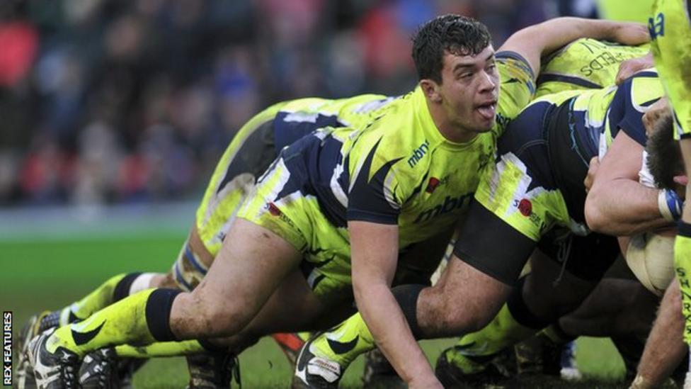 Cameron Neild: Sale Sharks hooker signs new contract - BBC Sport
