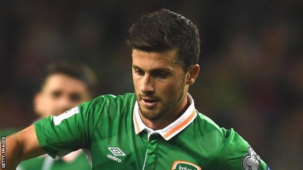 Shane Long ruled out of Republic of Ireland's match in Austria - BBC Sport