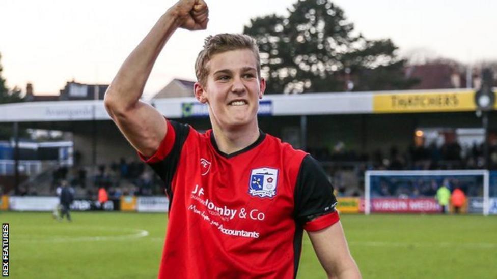 Ryan Yates: Shrewsbury Town sign Nottingham Forest midfielder on loan ...