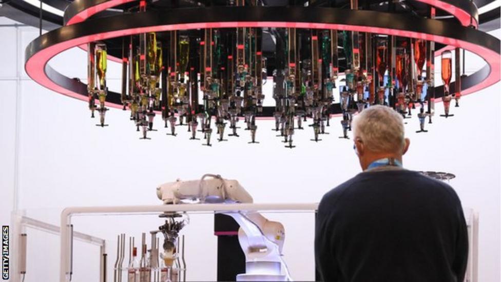 Winter Olympics Robots serve food, cocktails and clean - BBC Sport