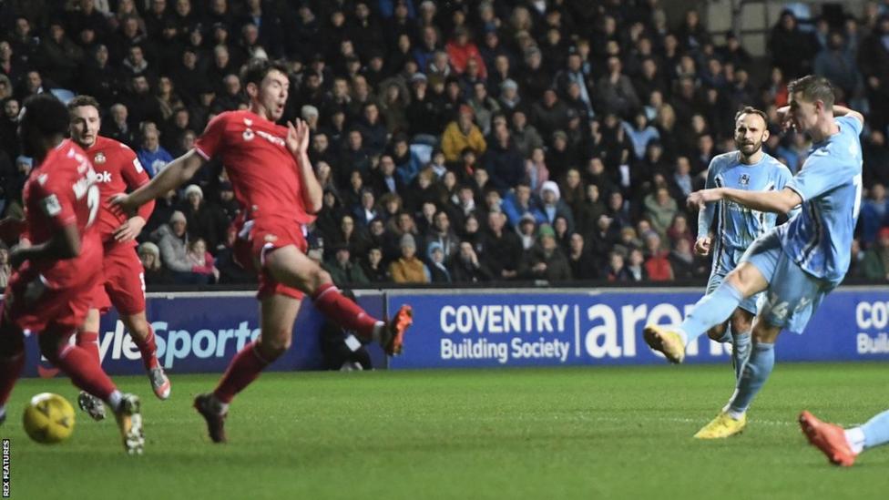 Ben Sheaf: Coventry midfielder signs new deal to run until 2026 - BBC Sport