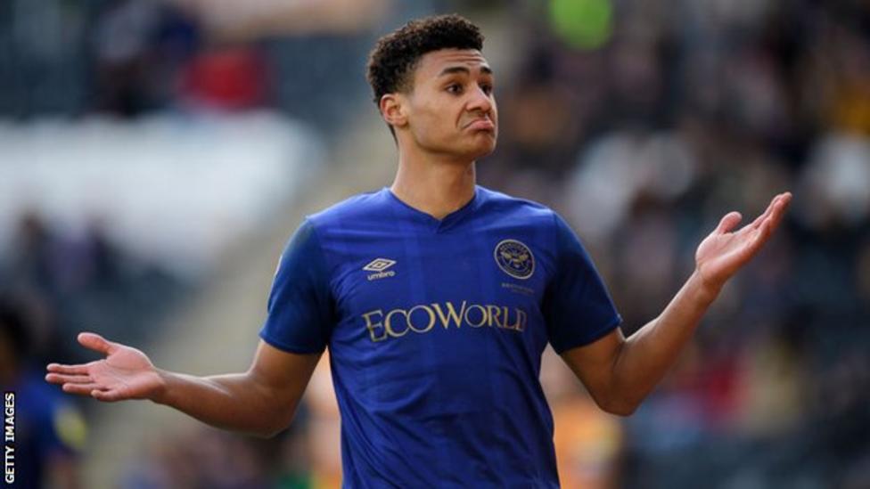 Ollie Watkins: Aston Villa striker's rapid rise from non-league to ...