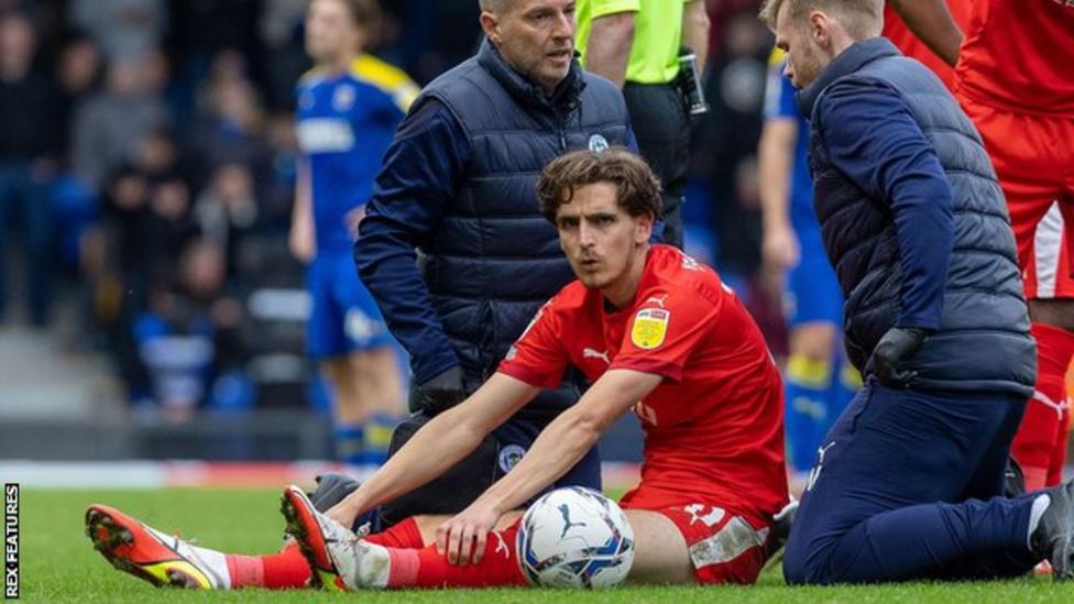Shrewsbury Town sign Preston midfielder Tom Bayliss & Coventry full ...