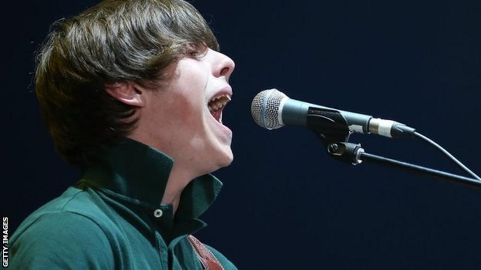 Jake Bugg: Notts County agree shirt sponsor deal with rock star - BBC Sport