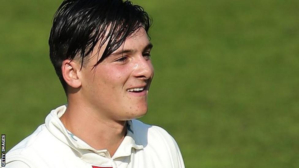 Rob Jones: Lancashire opener signs first professional deal with Old ...