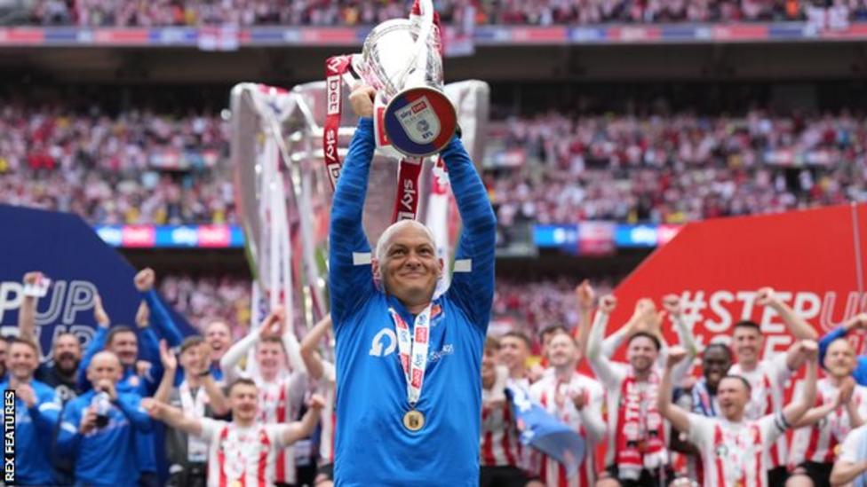 Alex Neil: Sunderland boss 'proud' as promotion back to Championship is ...