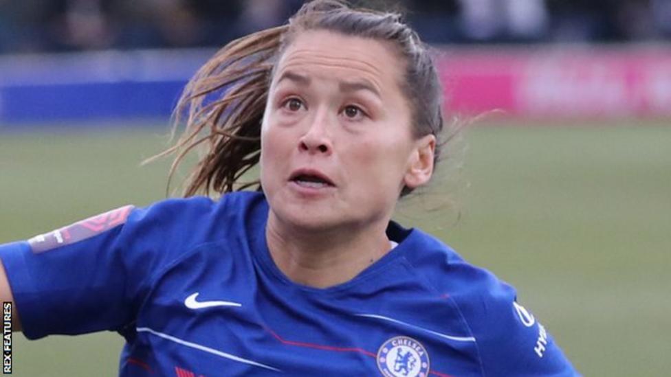 Ali Riley: Chelsea Women wing-back moves to Bayern Munich - BBC Sport