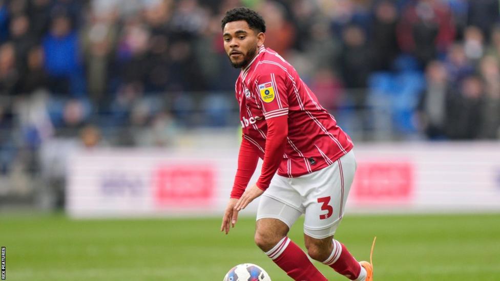 Jay Dasilva: Defender among four to depart Bristol City - BBC Sport