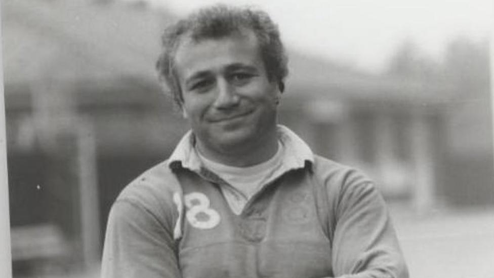 Paul Rendall: Former England and Wasps prop dies aged 69 - BBC Sport