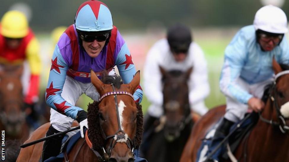 AP McCoy: Retired jockey wins Leger Legends at Doncaster - BBC Sport