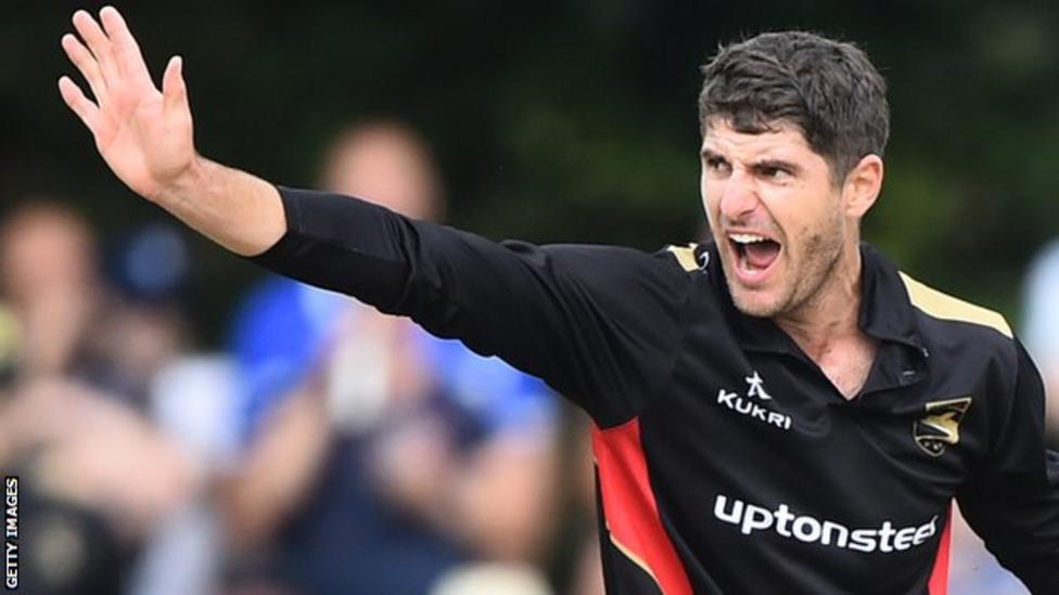 Colin Ackermann: Leicestershire all-rounder signs three-year contract ...