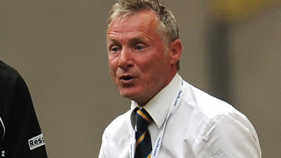 Duncan Russell: Former Mansfield Town boss dies aged 59 - BBC Sport