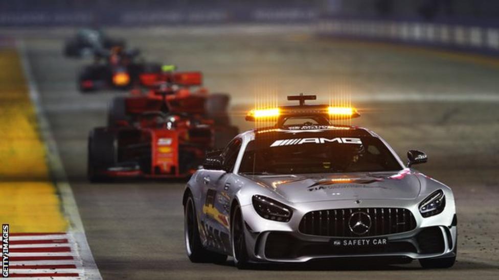Singapore GP: Sebastian Vettel beats team-mate Charles Leclerc - BBC Sport