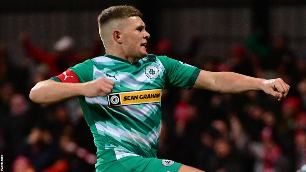 Irish Premiership: Cliftonville move four points clear after Carrick ...