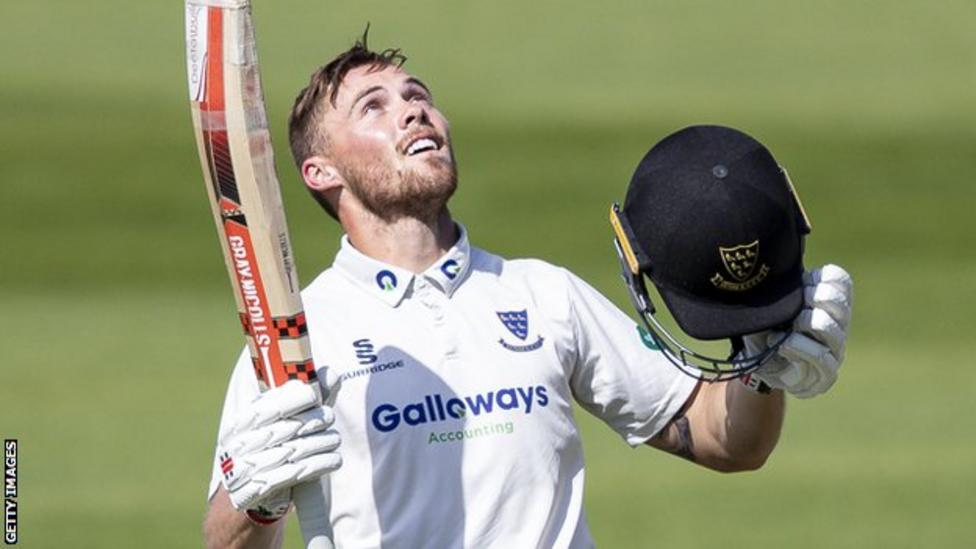 Phil Salt: Sussex batsman to have surgery on hand injury - BBC Sport
