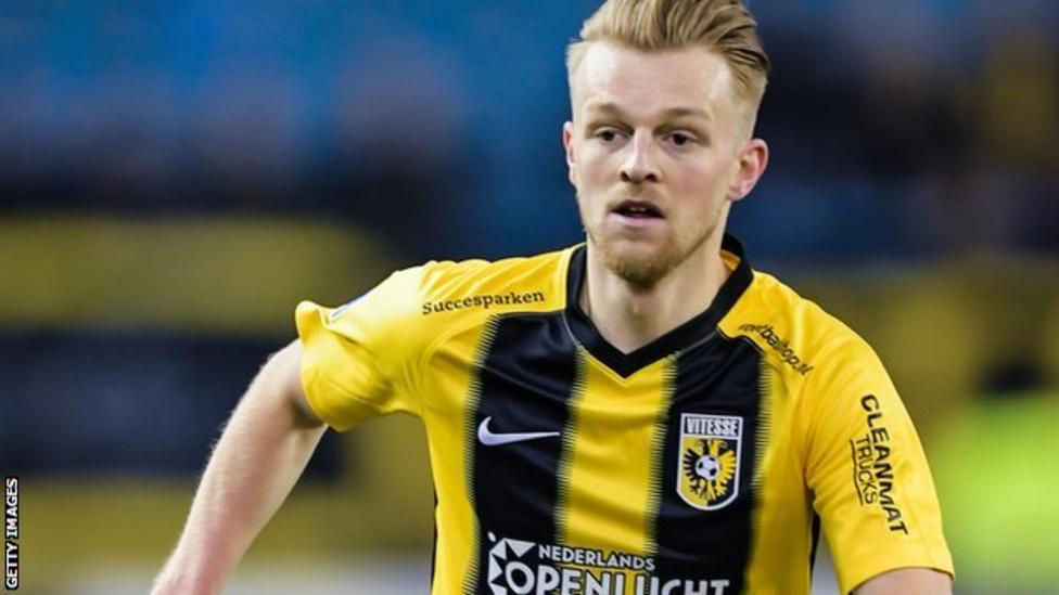 Max Clark: Fleetwood sign Hull City defender on one-year deal - BBC Sport