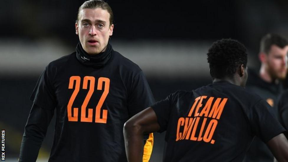 Chris Chilton: Hull City's record goalscorer dies aged 77 - BBC Sport