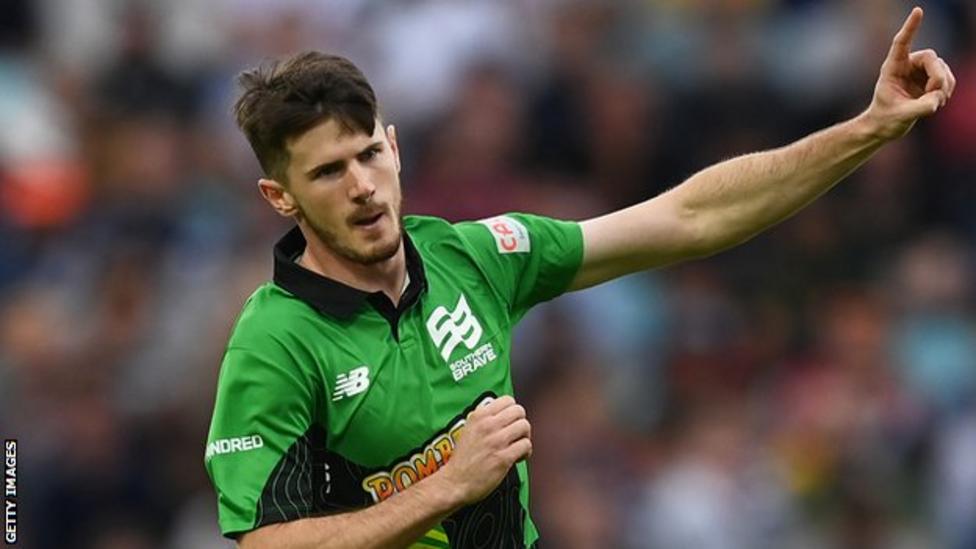 George Garton: Sussex all-rounder agrees IPL deal - BBC Sport