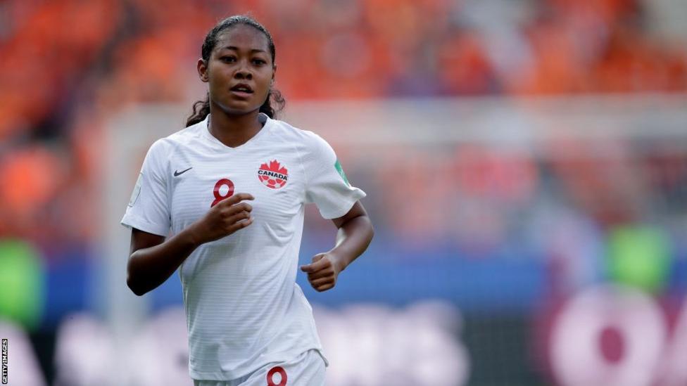 Manchester United sign Estelle Cascarino and Jayde Riviere - BBC Sport