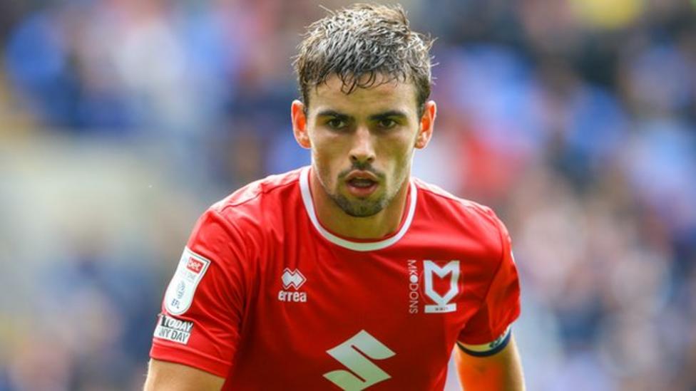 Matt O'Riley: Celtic sign midfielder from MK Dons - BBC Sport