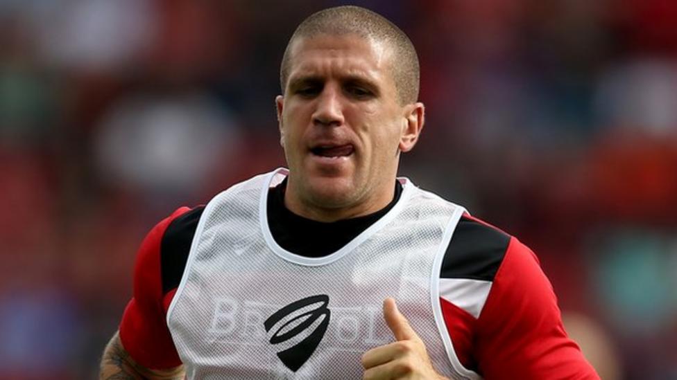 Swindon Town: Adam El-Abd joins on loan from Bristol City - BBC Sport