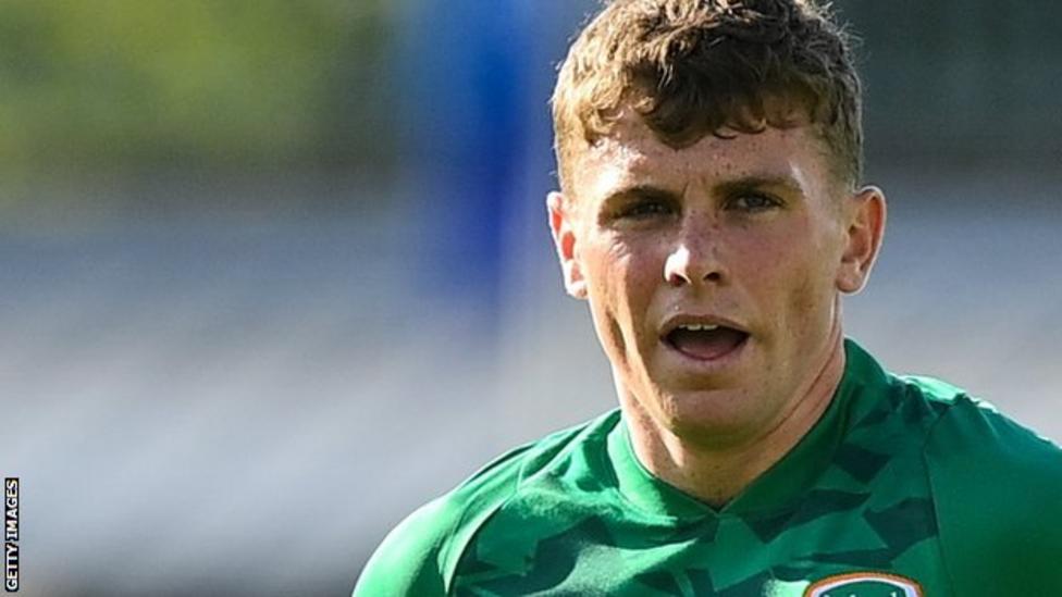 Gavin Kilkenny: AFC Bournemouth loan midfielder to Stoke City - BBC Sport