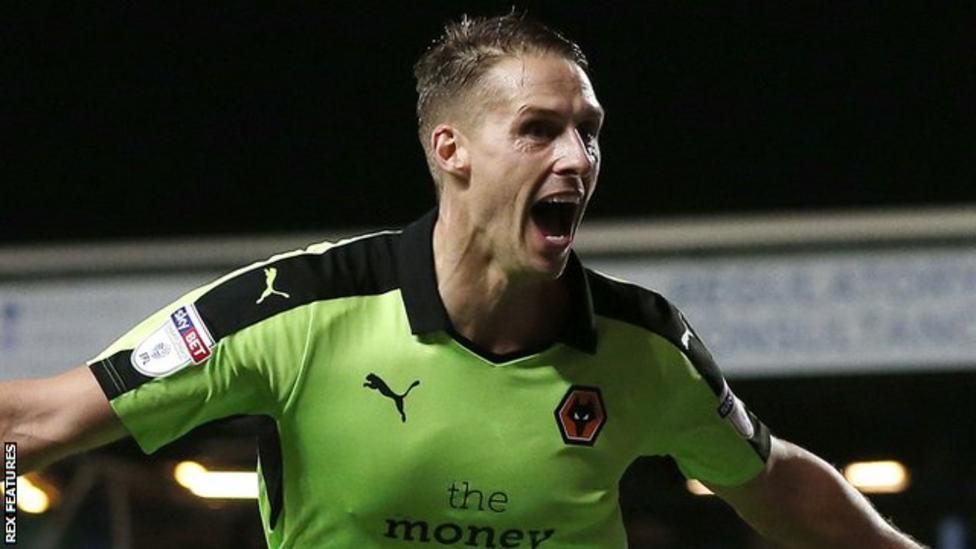 Dave Edwards: Wolves midfielder agrees new contract to 2019 - BBC Sport