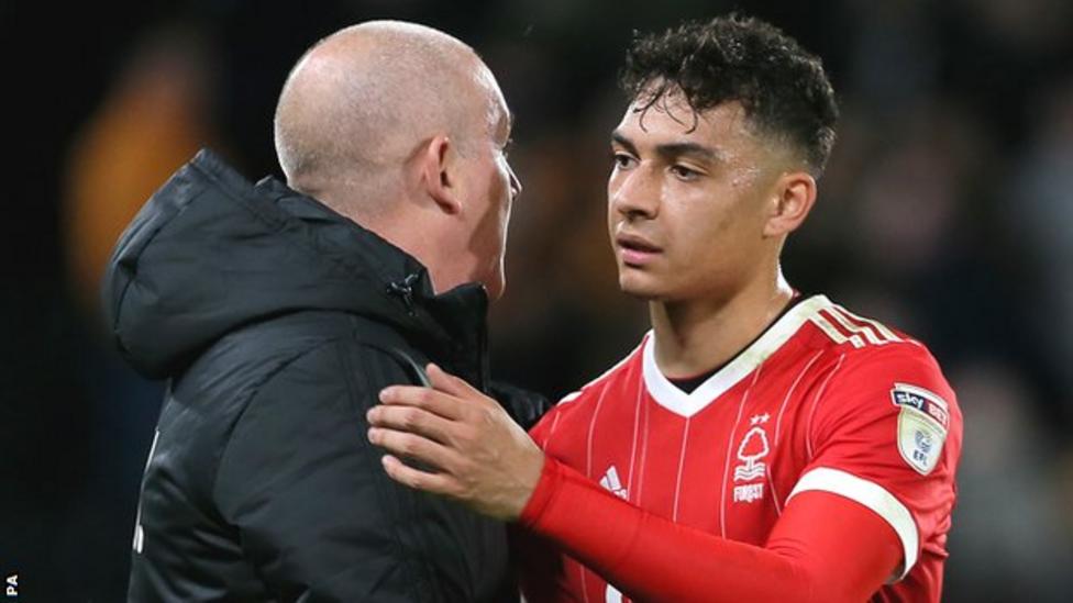 Tyler Walker: Nottingham Forest striker signs new contact until 2021 ...