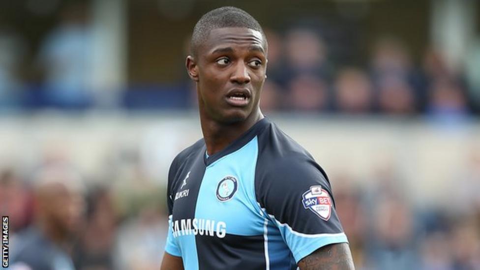Anthony Stewart: Defender returns to Wycombe Wanderers - BBC Sport
