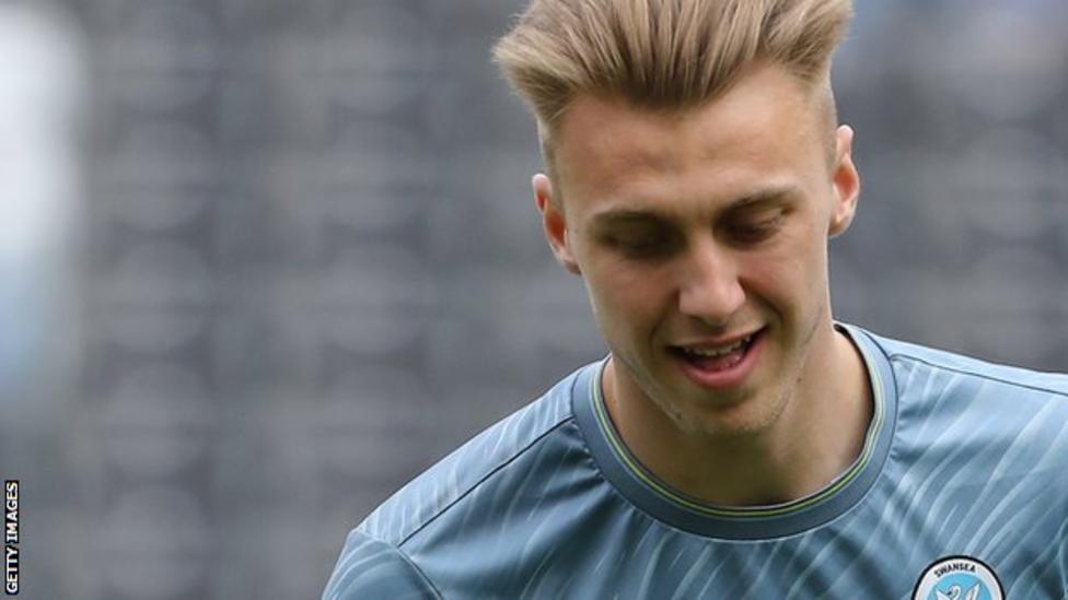 Jamie Searle: Barnsley sign New Zealand goalkeeper after Swansea City ...