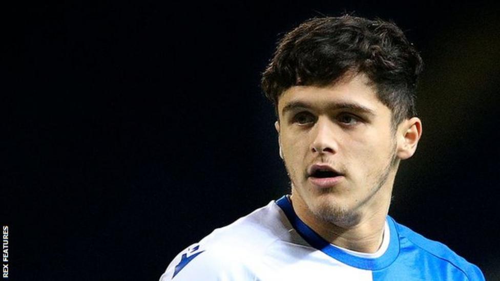 Ryan Giles: Middlesbrough sign Wolves midfielder on season-long loan ...