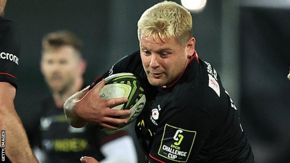 Richard Barrington: Saracens prop to leave for French side Agen - BBC Sport
