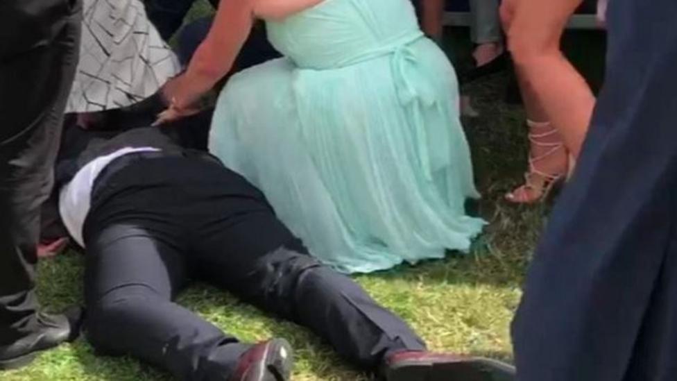 Royal Ascot: Three arrested after brawl at racecourse - BBC Sport