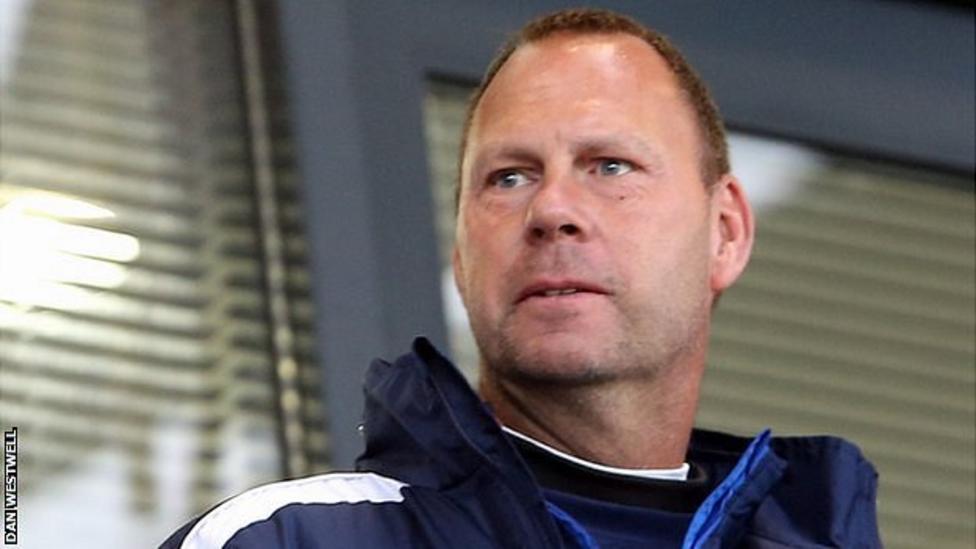 Notts County: Alan Hardy completes takeover from Ray Trew - BBC Sport