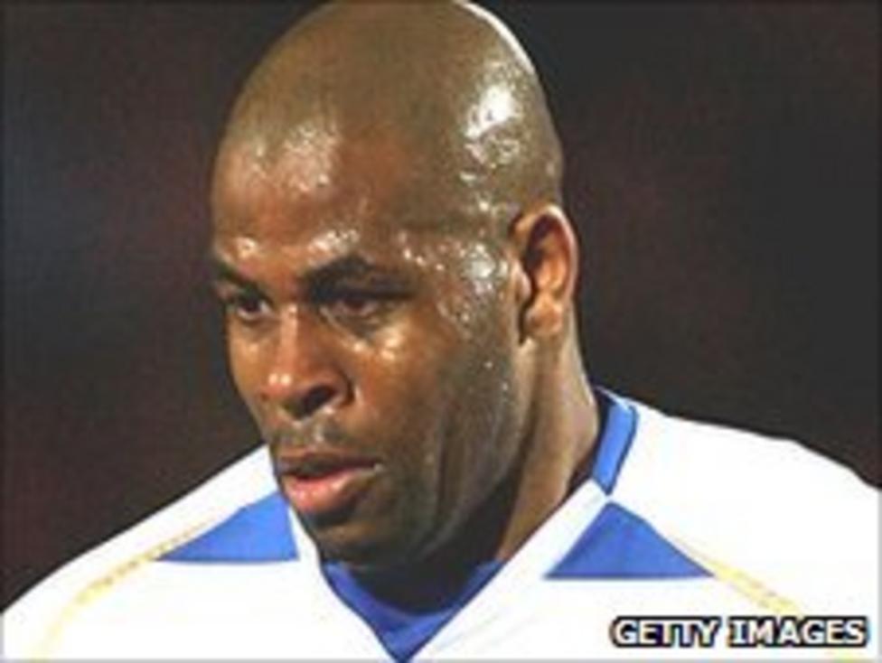 Defender Michael Duberry signs for Oxford United - BBC Sport