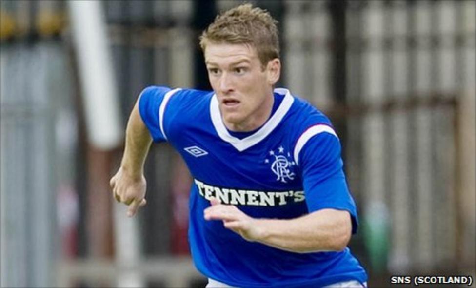 Steven Davis signs new five-year deal at Rangers - BBC Sport