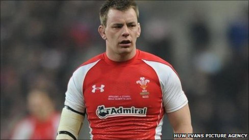Wales hooker Matthew Rees eyes Scarlets return - BBC Sport