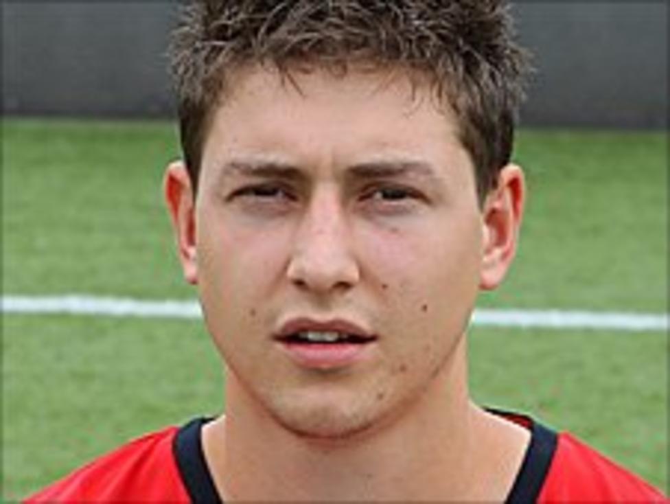 Crewe's Shaun Miller says transfer talk will not affect form - BBC Sport