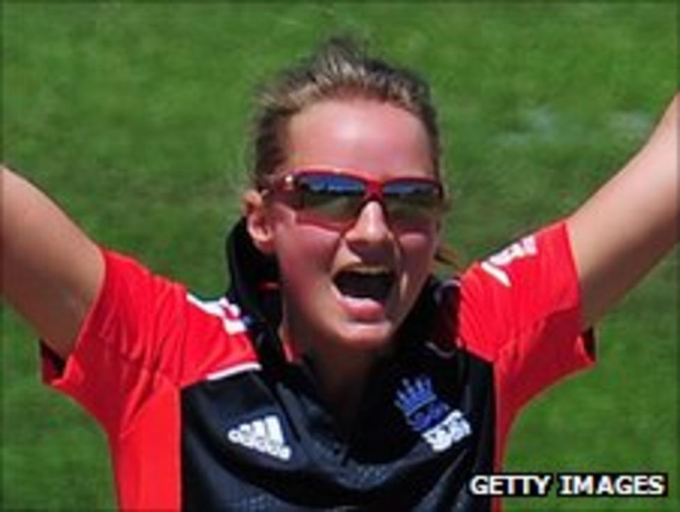England's Danni Wyatt content with opening role - BBC Sport