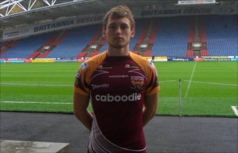 Huddersfield Giants sign teenage centre Jamie Love - BBC Sport
