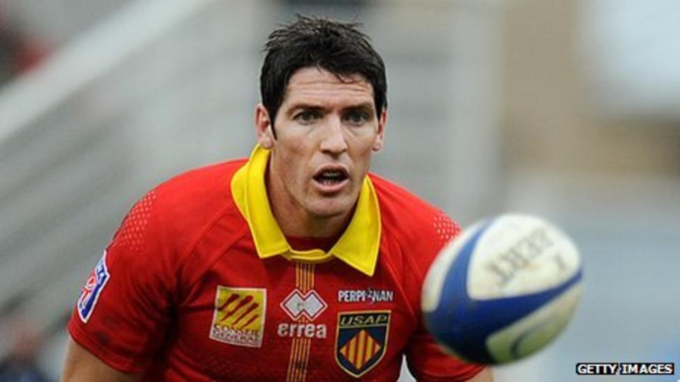 Six Nations: James Hook could miss Wales training camp - BBC Sport