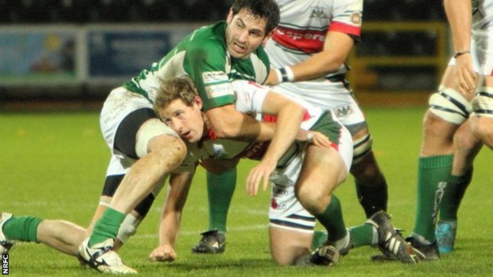 Brent Wilson signs new Nottingham contract - BBC Sport