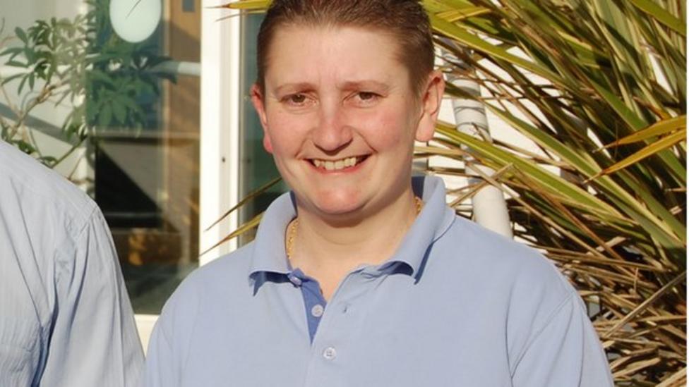 Alison Merrien reaches Bowls World Cup final - BBC Sport