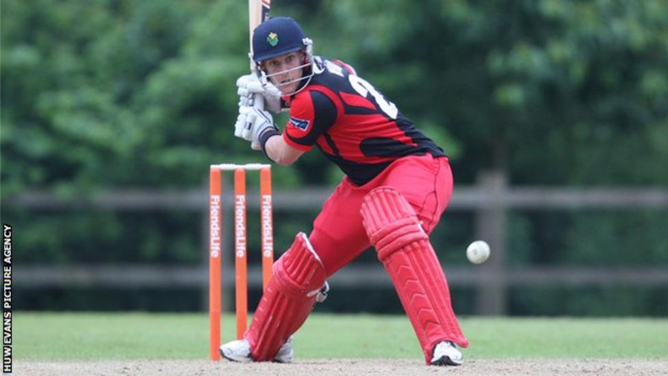 Ben Wright extends Glamorgan contract until 2013 - BBC Sport