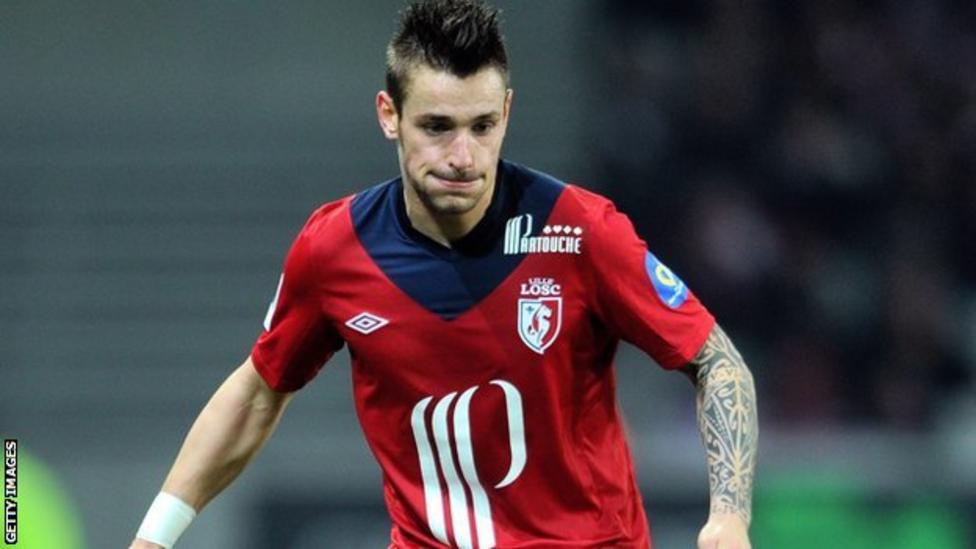Mathieu Debuchy: Newcastle sign France international - BBC Sport