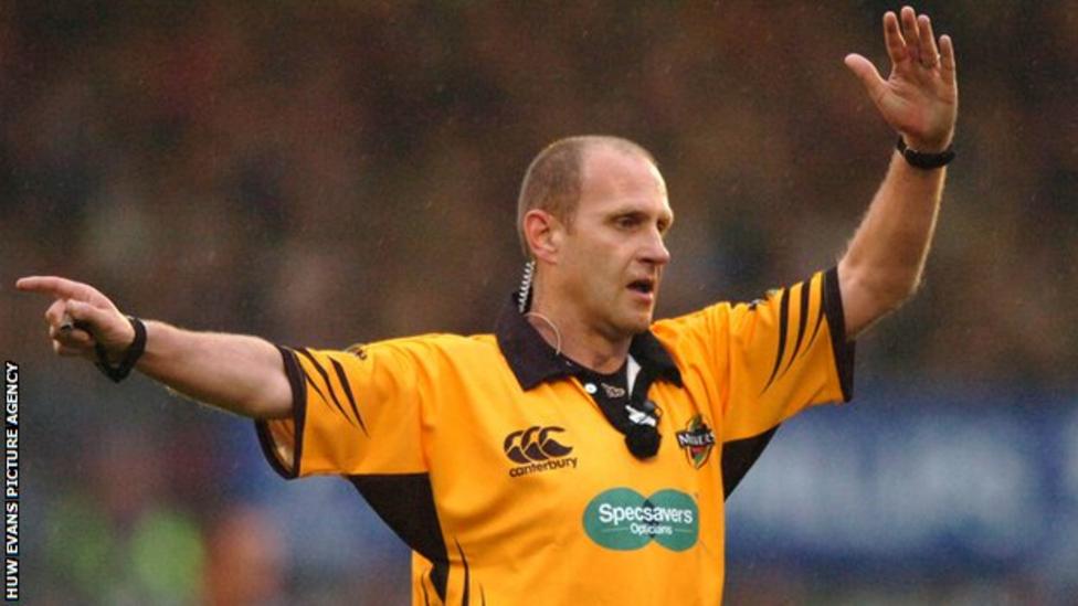 Referee Hugh Watkins banned for 12 weeks after Twitter comment - BBC Sport